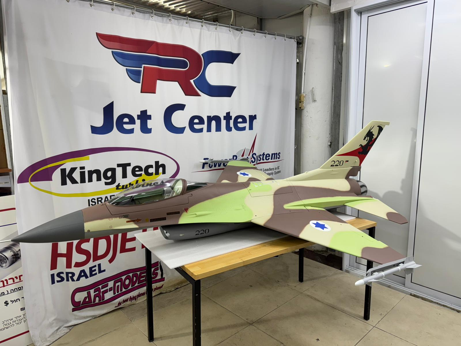 RCJETCENTER - F-16 1/6 Fighting Falcon - RC Jet Center
